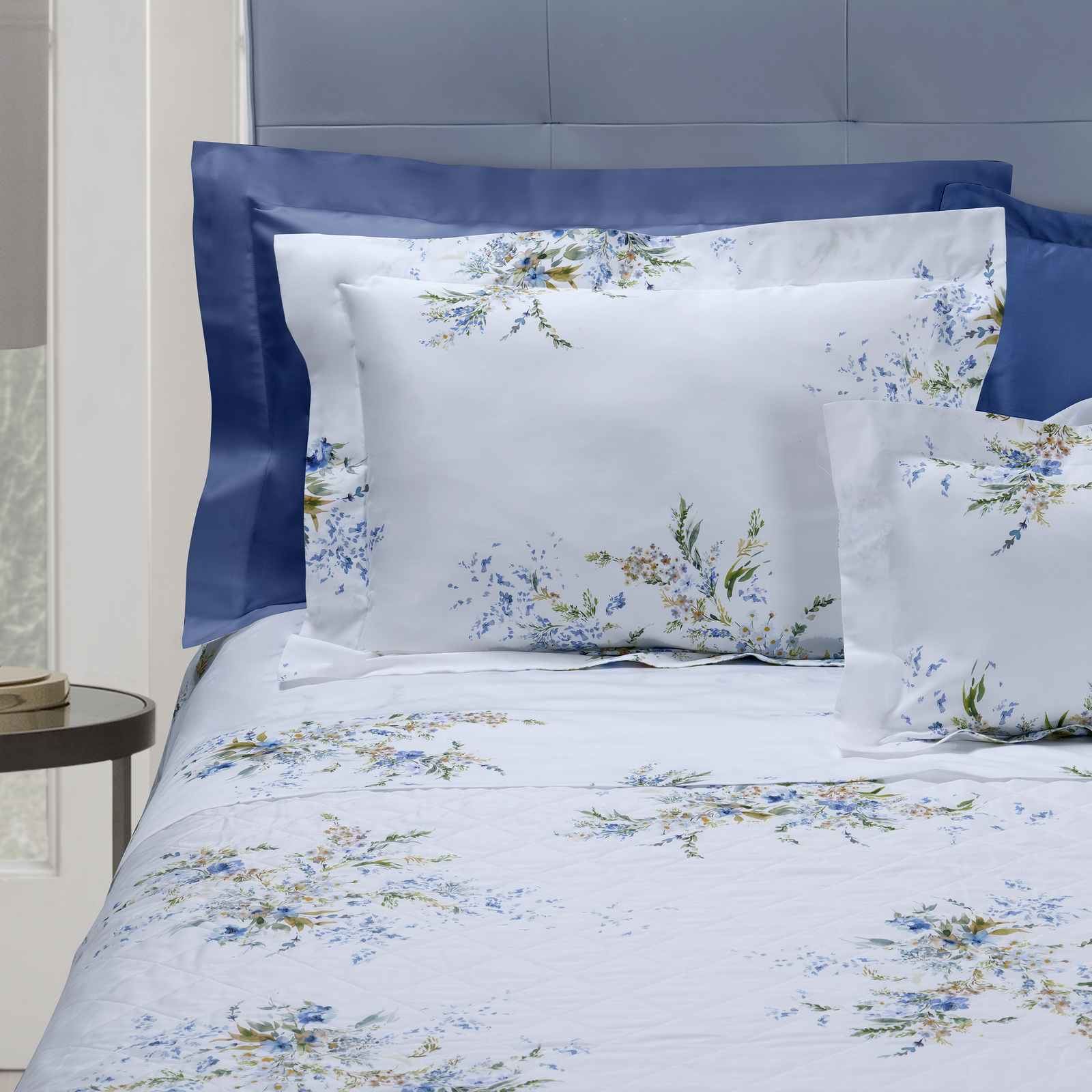 Dea Linens Mirea 4 Piece Bedding Set