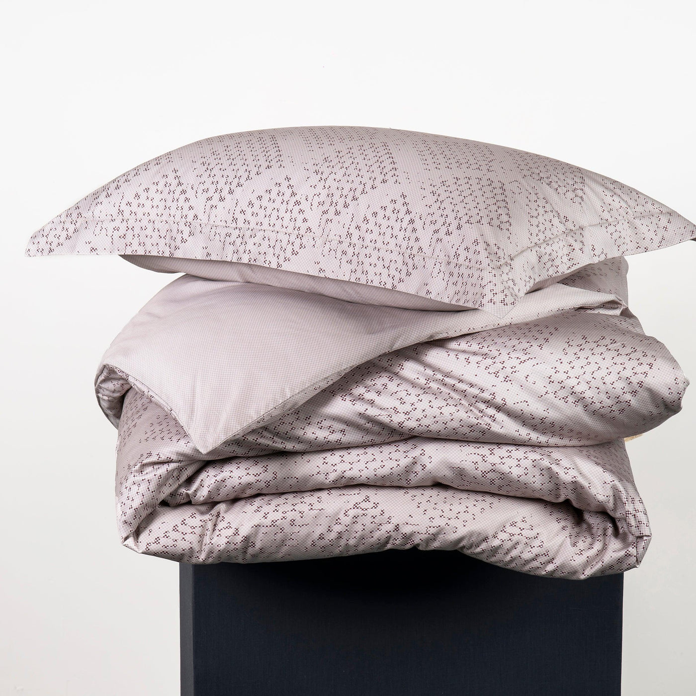 Elegant Linen Bedding Sets