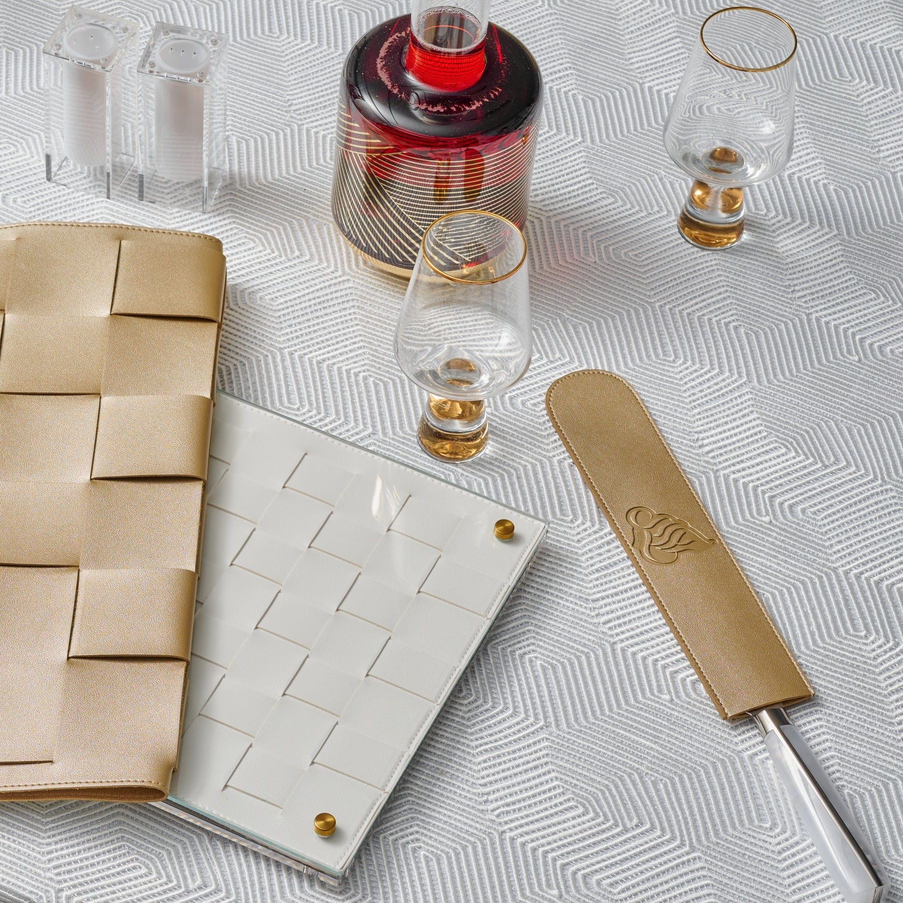 Waterdale Collection Regal Knife Blade Cover