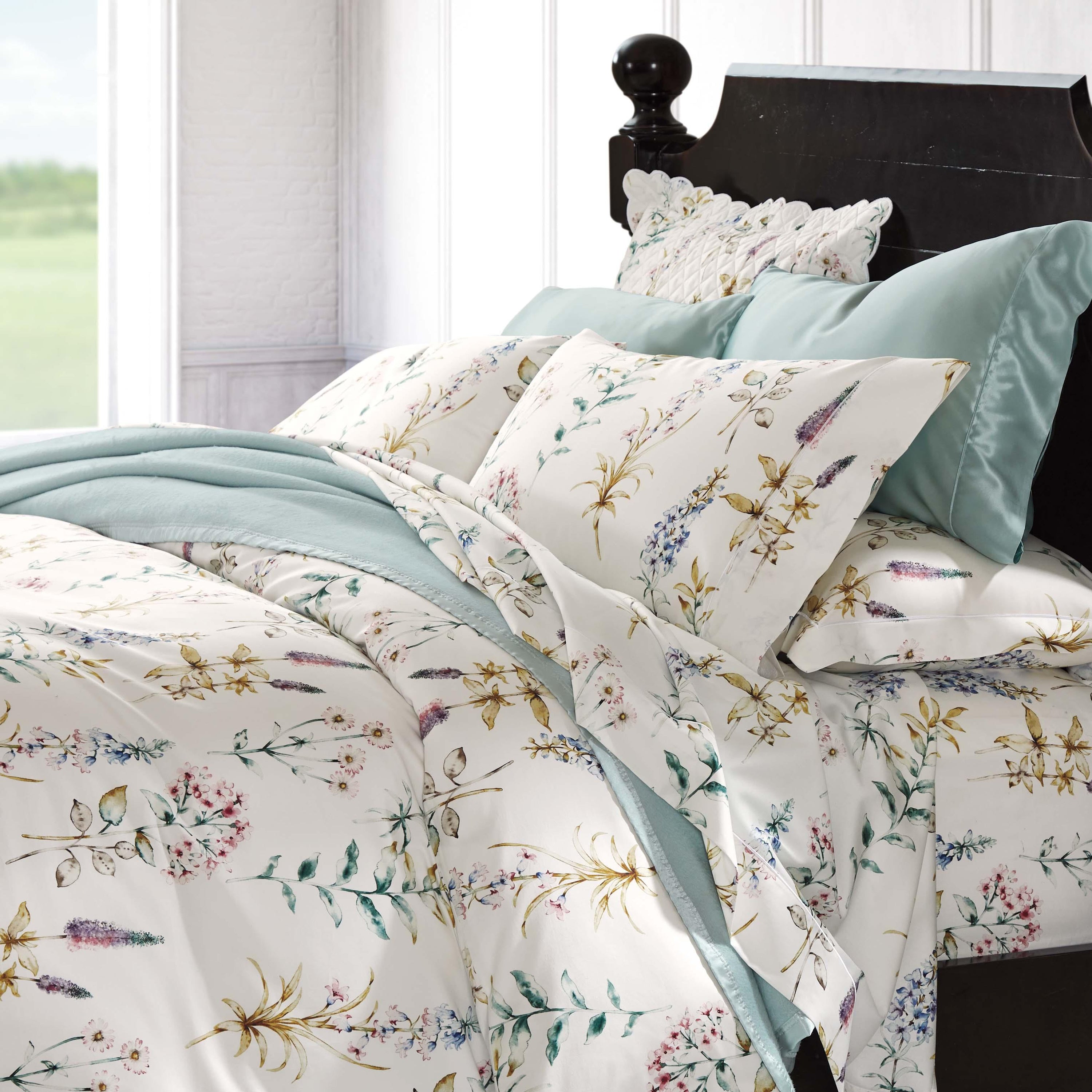 Cuddledown Celia 4 Piece Bedding Set