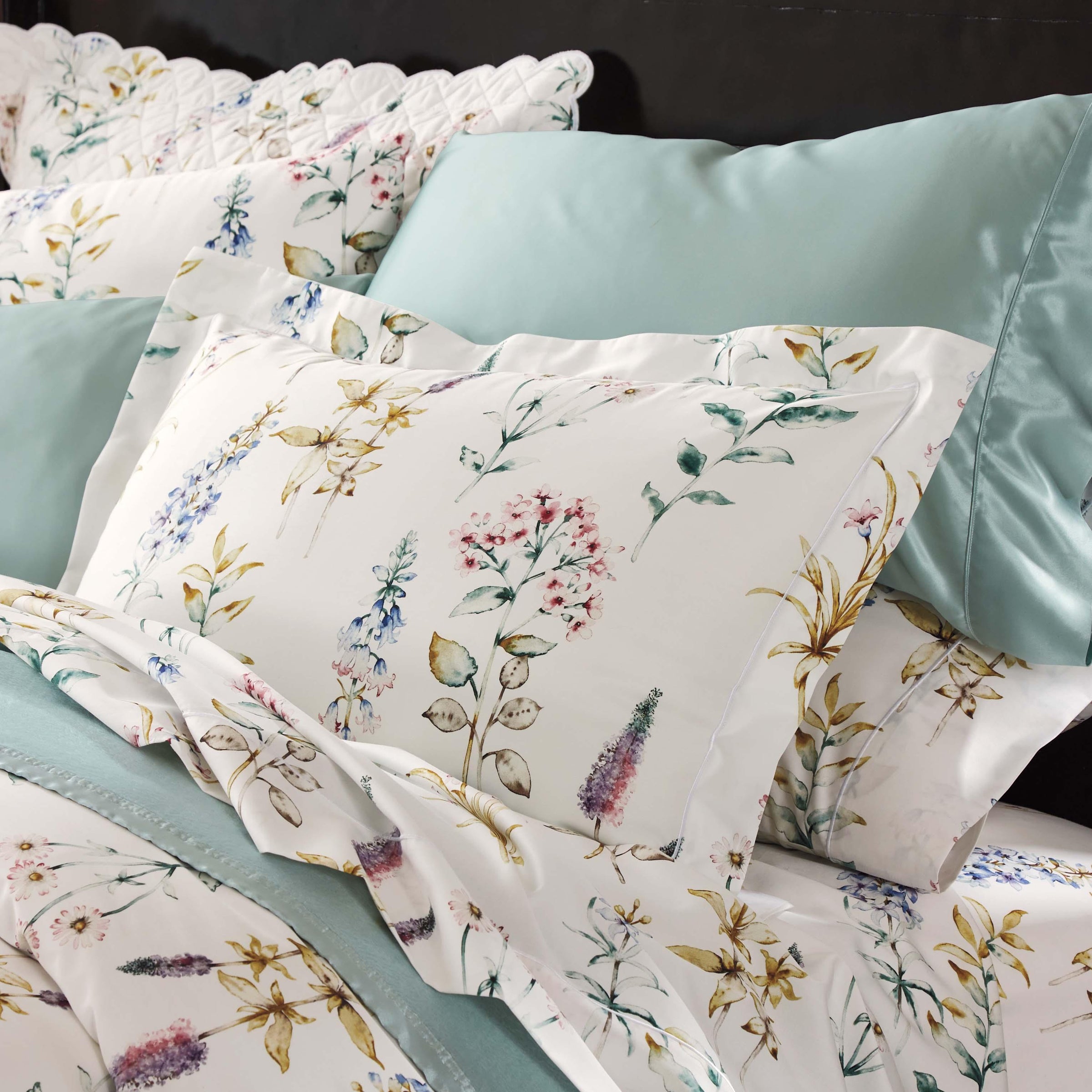 Cuddledown Celia 4 Piece Bedding Set