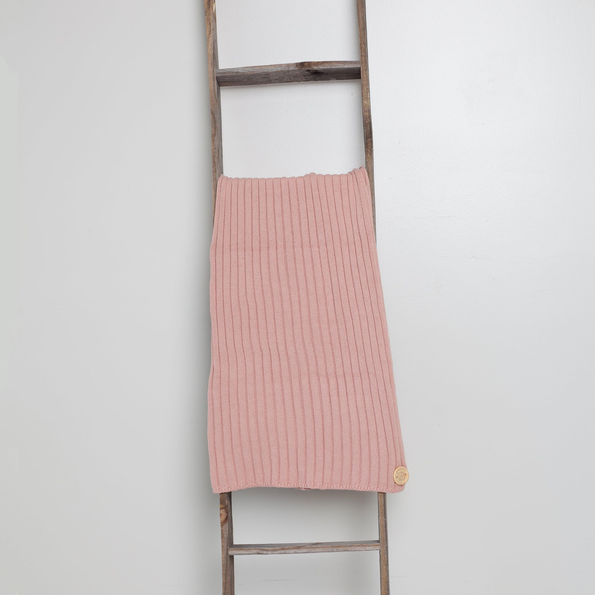 Classic Ribbed Knit Blanket